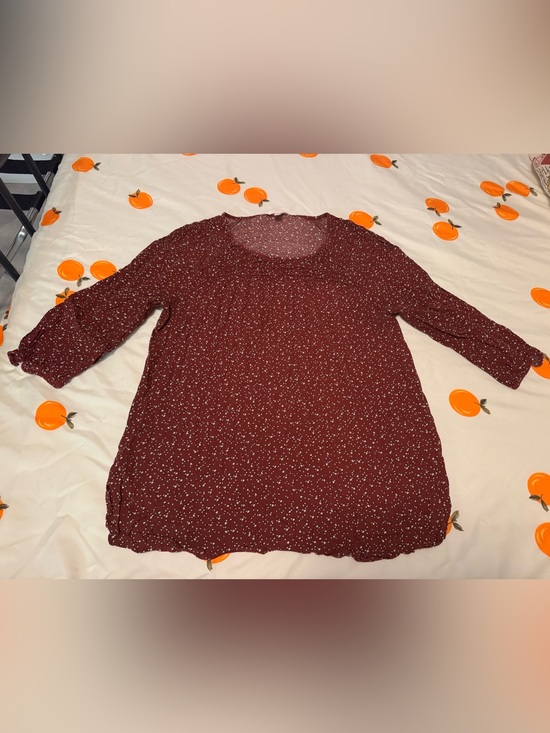 LC Lauren Conrad | Tops | Lc Lauren Conrad Maroon Scoopneck Dot Print ...